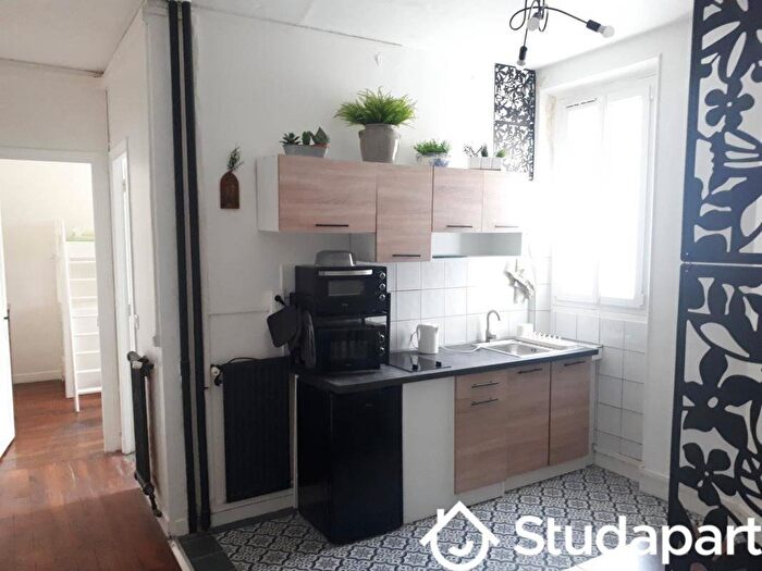 Appartement à louer - Plaine, Paris ème arrondissement - 1 pièce - 1 chambre