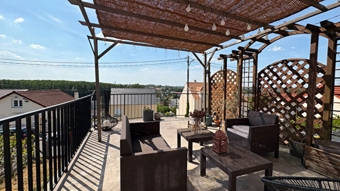 Maison 7 pièces à Corbeil-Essonnes, Moulin Galant, à vendre