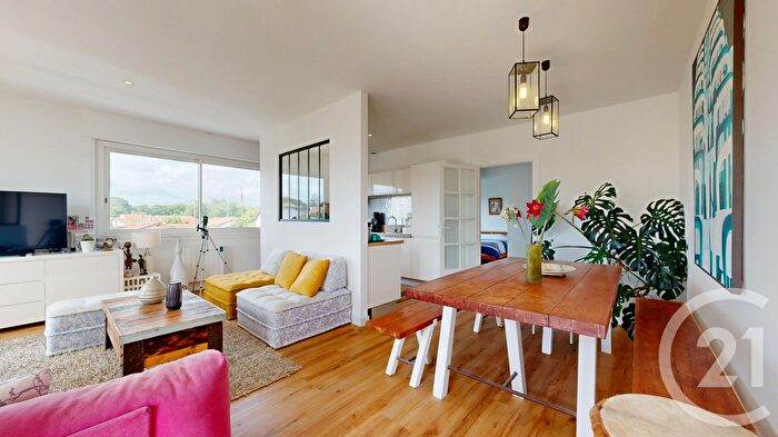 Appartement à vendre - Boucau - 5 pièces - 4 chambres