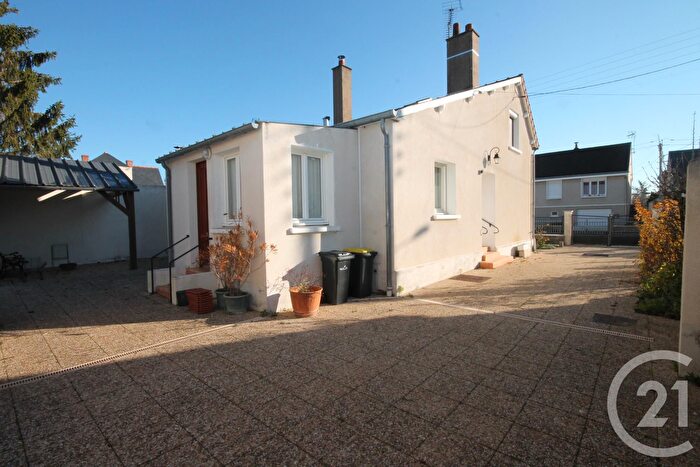 Ouzouer-le-Marché - Maison 6 pièces à louer