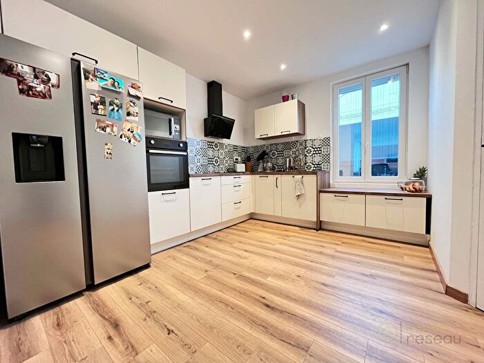 Maison 4 pièces à Noyon, Ceinture centre-ville, Beauséjour, à vendre