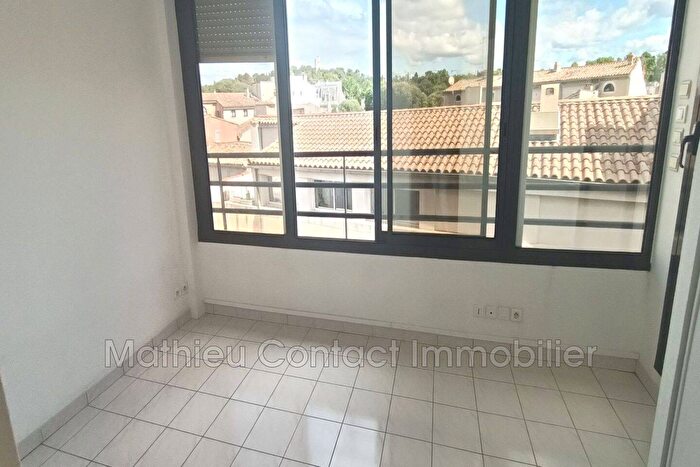 Arènes, Nîmes : Appartement 1 pièce à louer