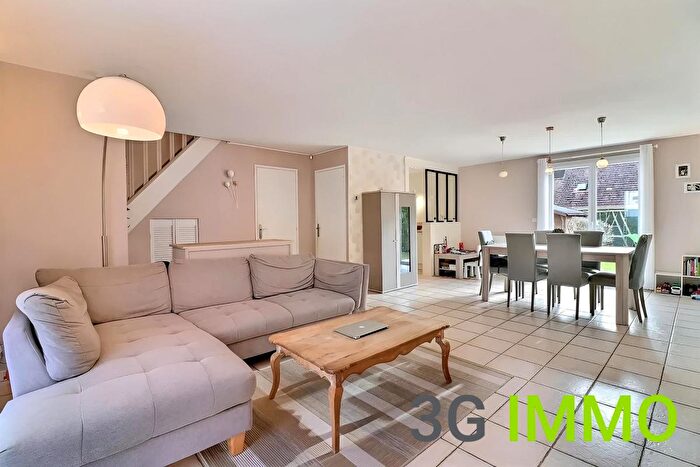 Maison à vendre - Verneuil-en-Halatte - 5 pièces - 3 chambres