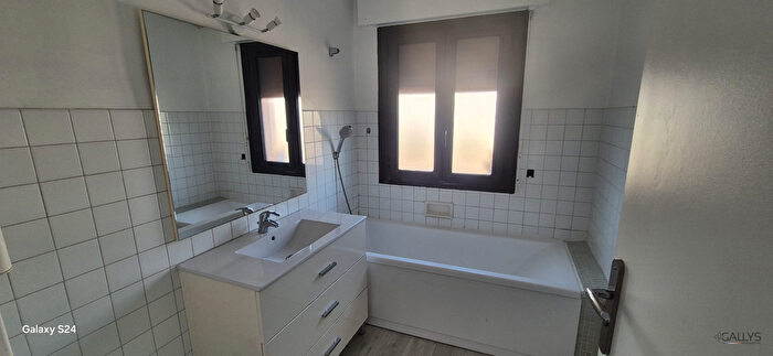 Fréjus, Centre-ville : Appartement 3 pièces à vendre