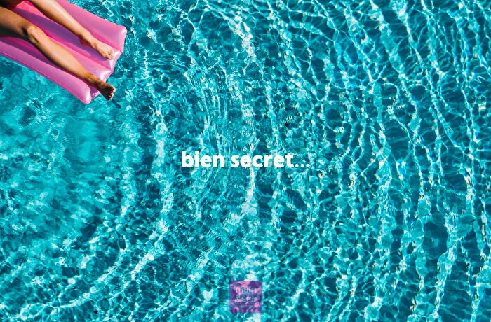 Maison à vendre - Marseille e , Bompard - 10 pièces - 6 chambres