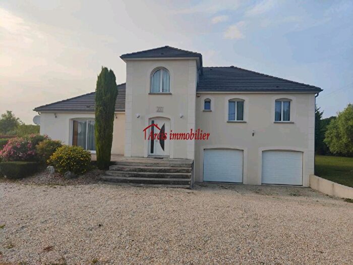 Maison à vendre - Arcis-sur-Aube - 5 pièces - 3 chambres