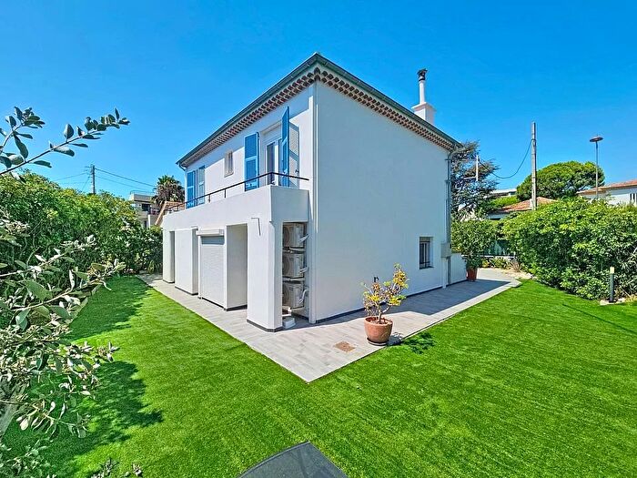 Saint-Laurent-du-Var, Centre-ville, Rascas, Notre-Dame, Condamines : Maison 6 pièces à vendre