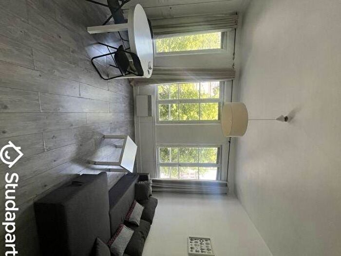 Appartement 1 pièce à louer à Coteaux Ouest-Pasteur, Rouen