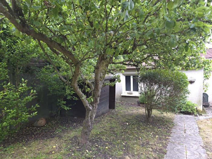 Maison à vendre - Yerres, Gambetta, Brossolette, Belvédère - 4 pièces - 3 chambres