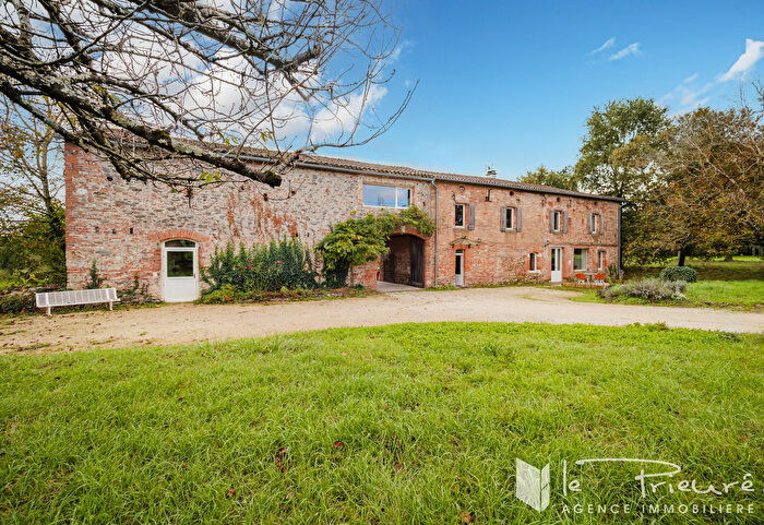 Maison 8 pièces à Lescure-d'Albigeois, à vendre