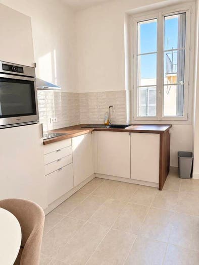 Appartement 2 pièces à Notre Dame du Mont, Marseille 6ème arrondissement, à louer