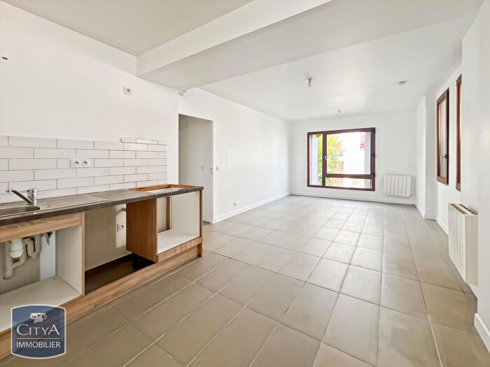 Appartement à vendre - Saint-Denis, Péri, Langevin, Stalingrad, Politzer - 3 pièces - 2 chambres