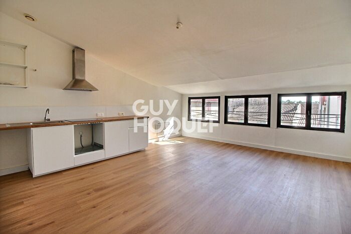Beaucaire, Centre-ville : Appartement 3 pièces à vendre
