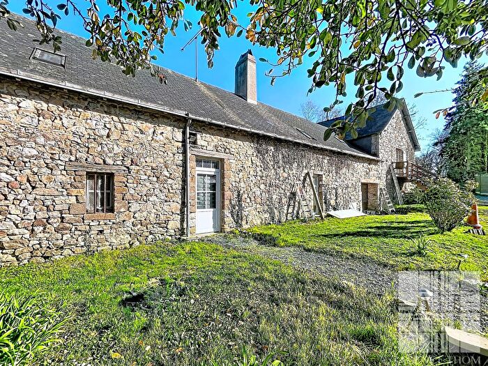 Chailland : Maison 7 pièces à vendre