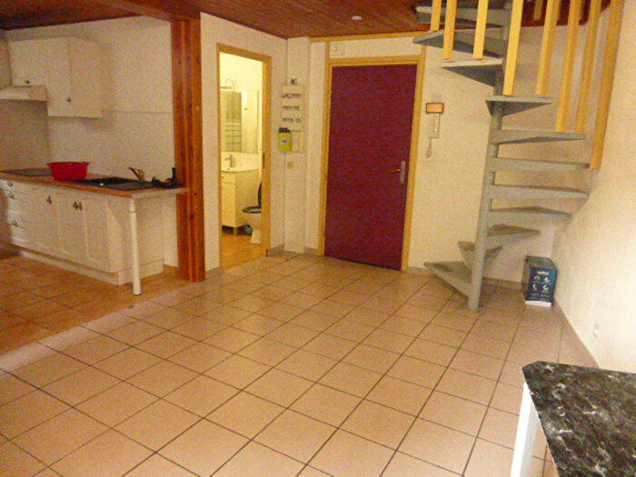 Appartement 2 pièces à Issoire, Centre-ville, Barrière, à louer