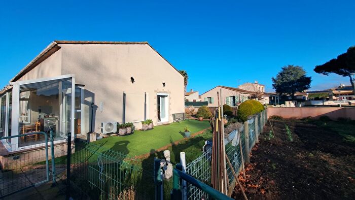 Maison à vendre - Vias, Ville - 5 pièces - 4 chambres