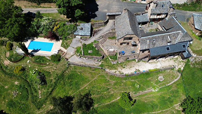 Coubisou : Maison 9 pièces à vendre