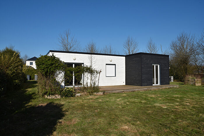 Maison à louer - Saint-Léry - 4 pièces - 3 chambres