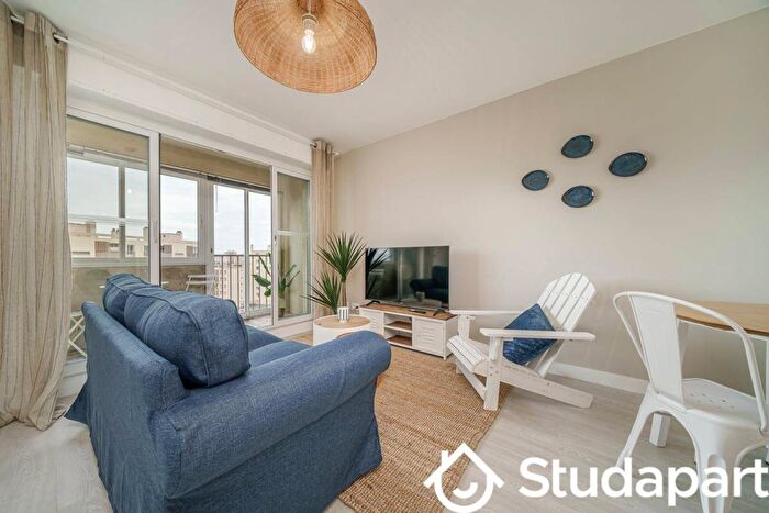 Appartement à louer - Sainte Marguerite, Marseille ème - 1 pièce - 1 chambre