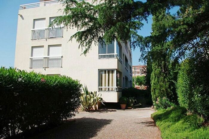 Appartement à louer - Saint-Raphaël, Centre-ville - 2 pièces - 1 chambre