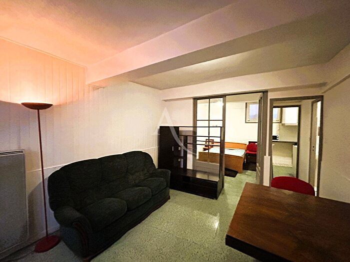 Appartement à louer - Centre Ville, Perpignan - 2 pièces - 1 chambre