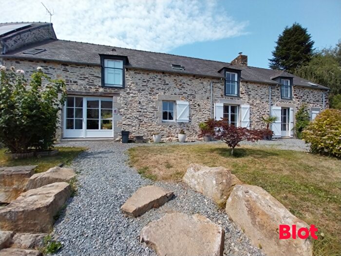 Plouër-sur-Rance : Maison 6 pièces à vendre