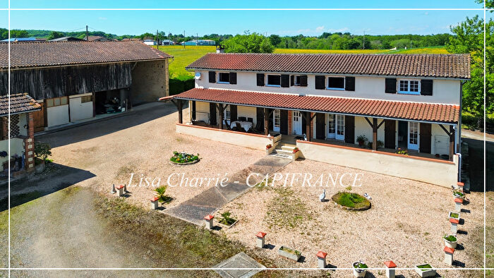 Maison à vendre - Fustérouau - 8 pièces - 7 chambres