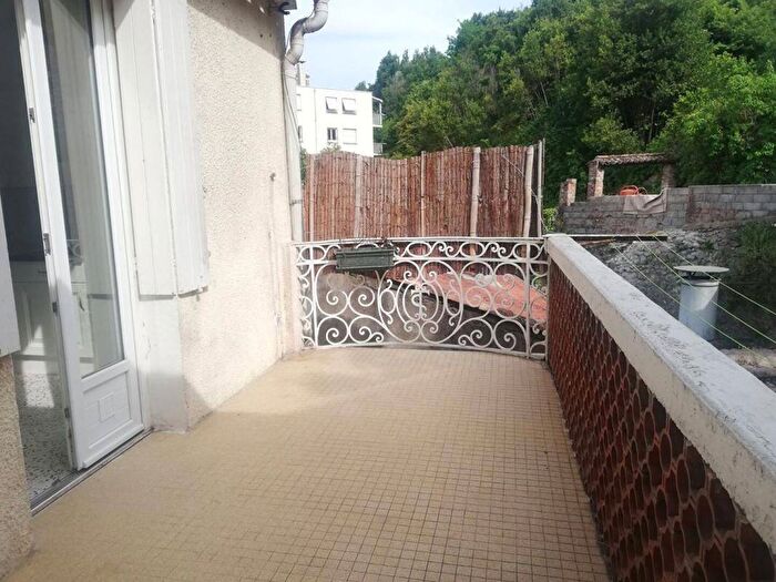 Appartement à louer - Brésis-Prés Rasclaux, Alès - 2 pièces - 2 chambres