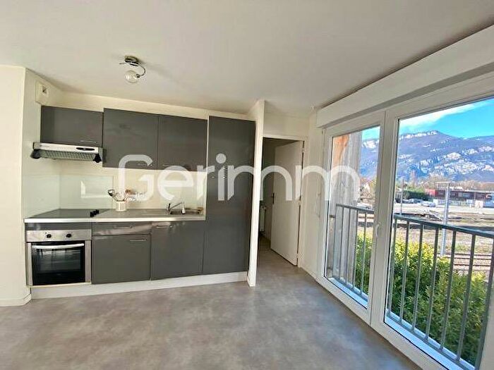 Appartement à louer - Nord Est, Saint-Martin-le-Vinoux - 3 pièces - 2 chambres