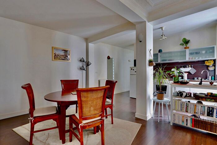 Maisons à vendre et appartements à louer - 1