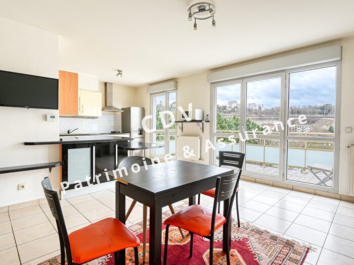 Appartement à vendre - Lyon e , Champvert, Gorge de Loup - 2 pièces - 1 chambre