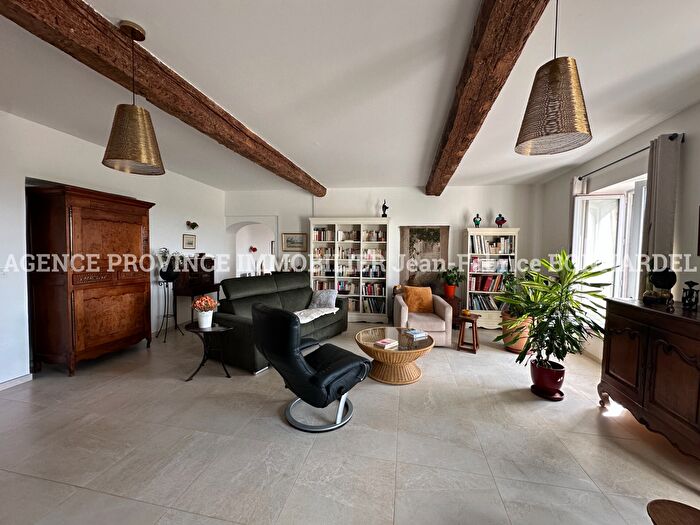 Appartement à vendre - Grignan - 5 pièces - 3 chambres