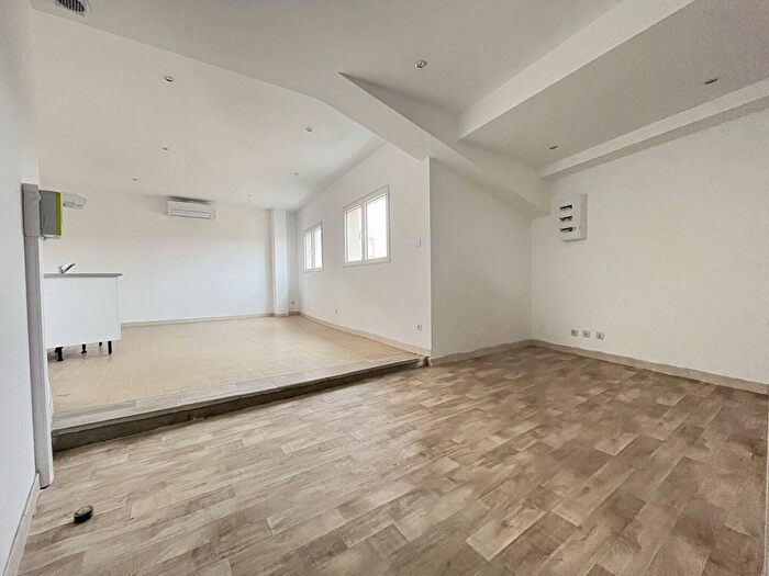 Appartement à louer - Saint-André-de-Sangonis - 2 pièces - 1 chambre