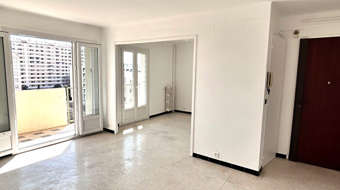 Appartement à louer - Toulon, Aguillon - 4 pièces - 2 chambres