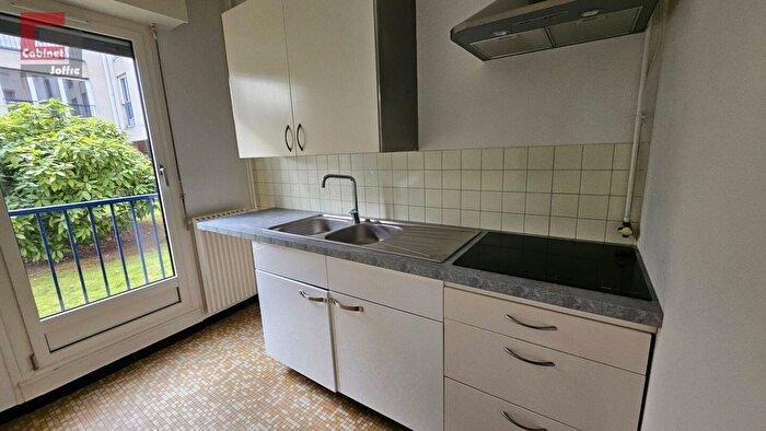 Appartement à louer - Fontainebleau - 2 pièces - 1 chambre