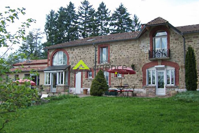 Maison 13 pièces à vendre - Saint-Yrieix-la-Montagne