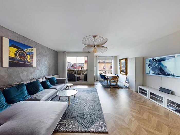 Appartement à louer - Bergère-Moulin, Puteaux - 3 pièces - 2 chambres