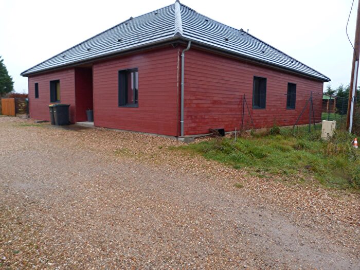 Maison à vendre - Saint-Georges-sur-la-Prée - 6 pièces - 5 chambres