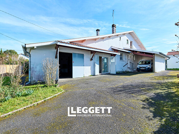 Maison à vendre - Saint-Paul-lès-Dax, Albine, Beliot, Hayet, Ristaou - 6 pièces - 5 chambres