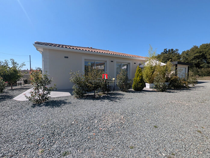 Saint-Ciers-sur-Gironde : Maison 4 pièces à vendre