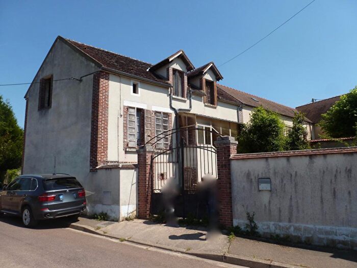 Maison à vendre - Migennes - 5 pièces - 3 chambres