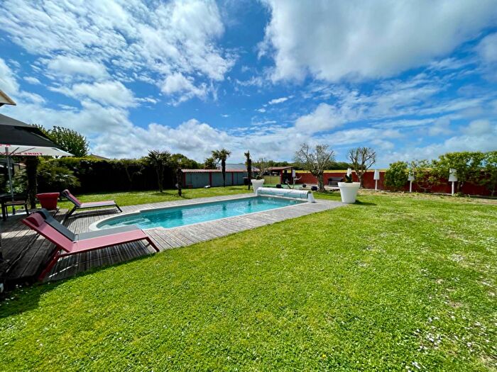 Maison 6 pièces à Bourgneuf, à vendre