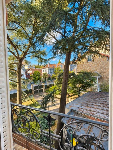 Père Komitas, Chaville : Appartement 2 pièces à louer