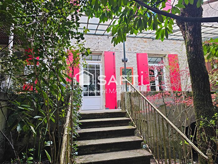 Maison 9 pièces à vendre à Figeac