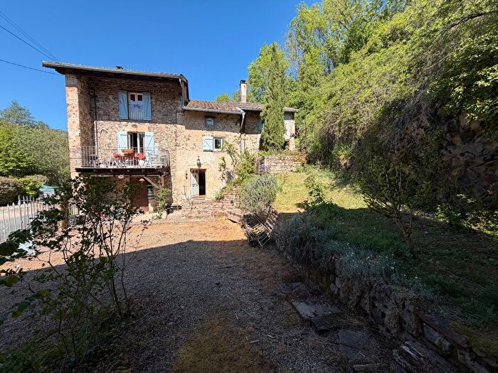 Maison à vendre - Émeringes - 8 pièces - 6 chambres