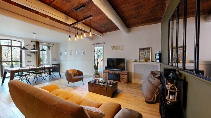 Maison à vendre - Carpentras, Ouest - 8 pièces - 4 chambres