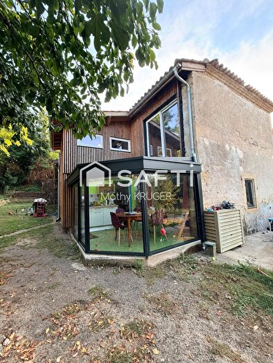 Castets-en-Dorthe : Maison 6 pièces à vendre