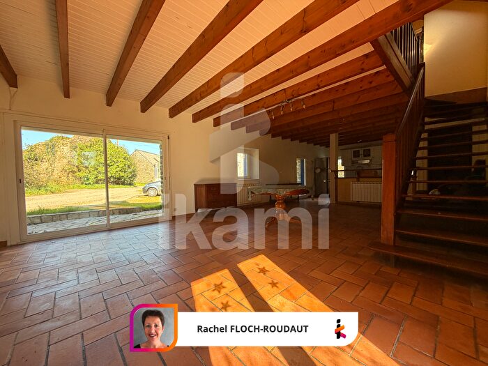 Maison à vendre - Scaër - 5 pièces - 3 chambres