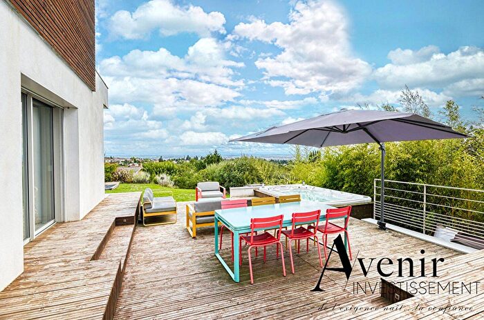 Maison à louer - Centre et Nord Ouest, Saint-Didier-au-Mont-dOr - 6 pièces - 5 chambres