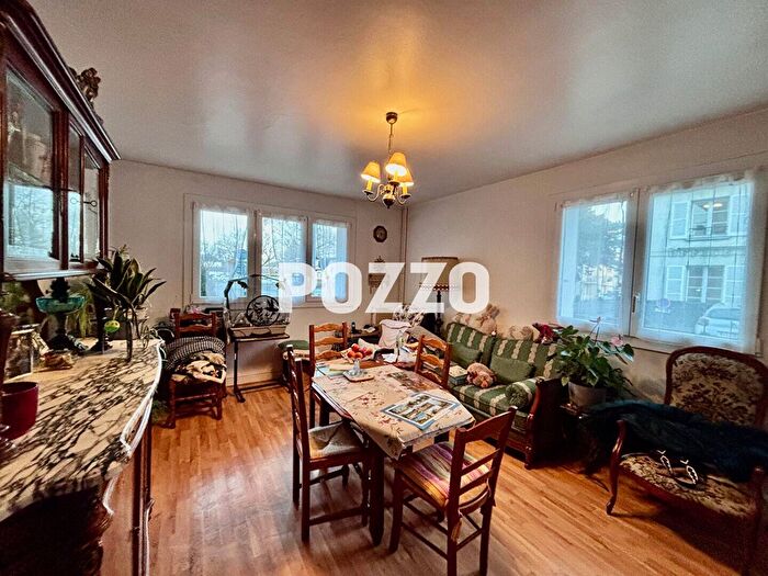 Appartement à louer - Coeur Centre Ville, Bayeux - 2 pièces - 1 chambre